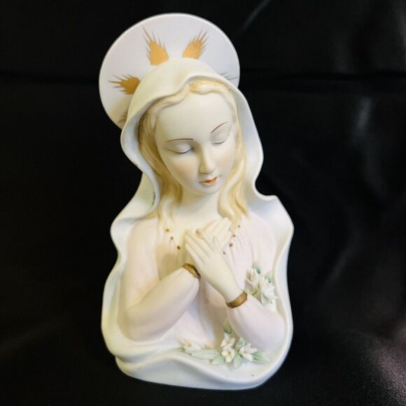 Lefton | Art | Vintage Lefton Mary Madonna Figurineflower Kw462 Reg Us ...